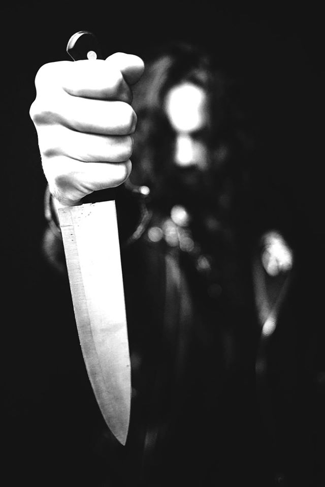 “This one goes straight to your face” – introducing: Knife – MyTouché Blog