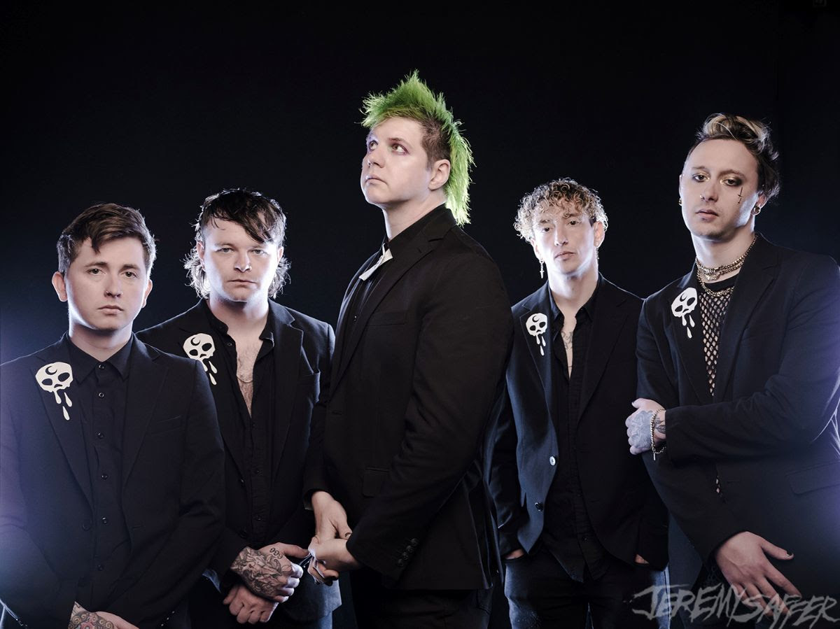 Stay Weird – Introducing: The Funeral Portrait – MyTouché Blog